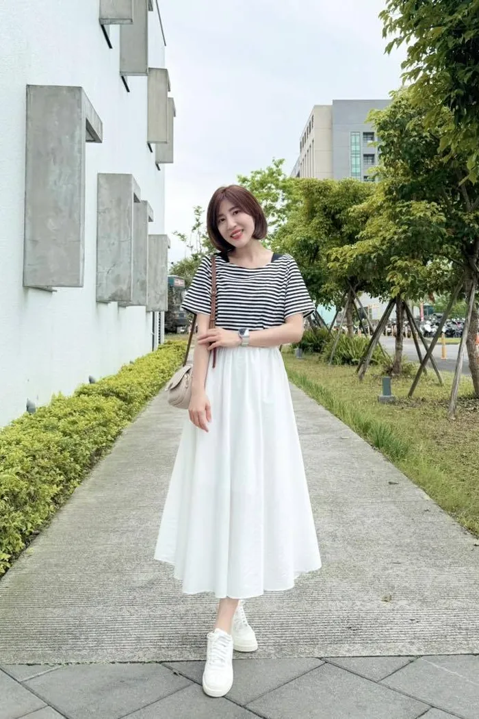 正韓 壓紋波浪感中裙 3色 - Minieve 正韓精選女裝・首爾空運直送