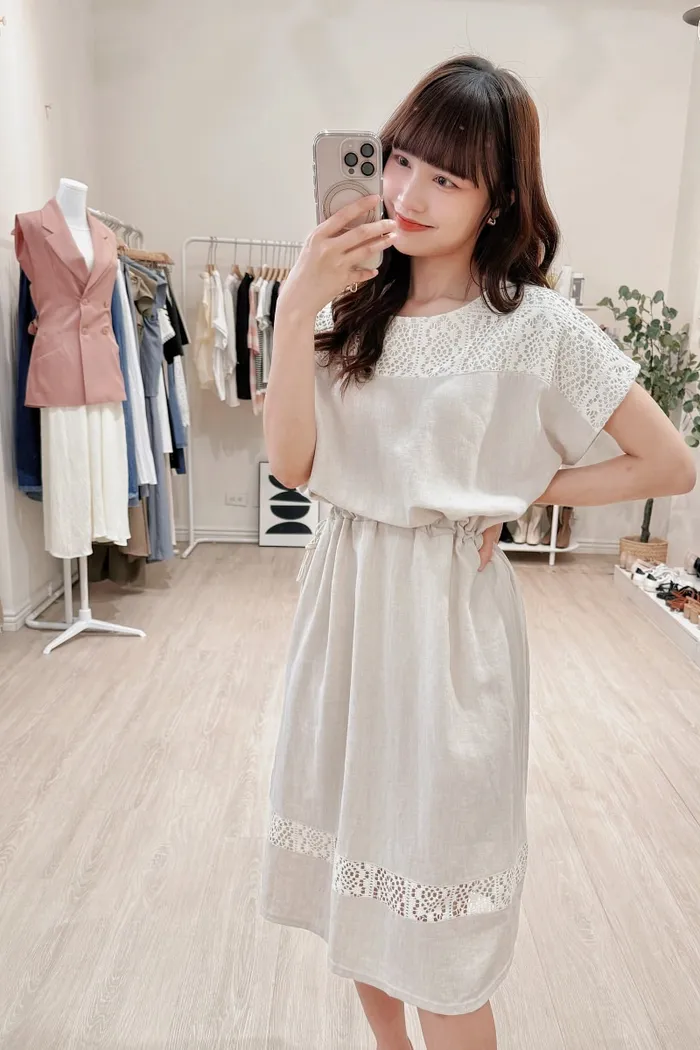 正韓 拼接蕾絲縮腰連身洋裝 2色 - Minieve 正韓精選女裝・首爾空運直送